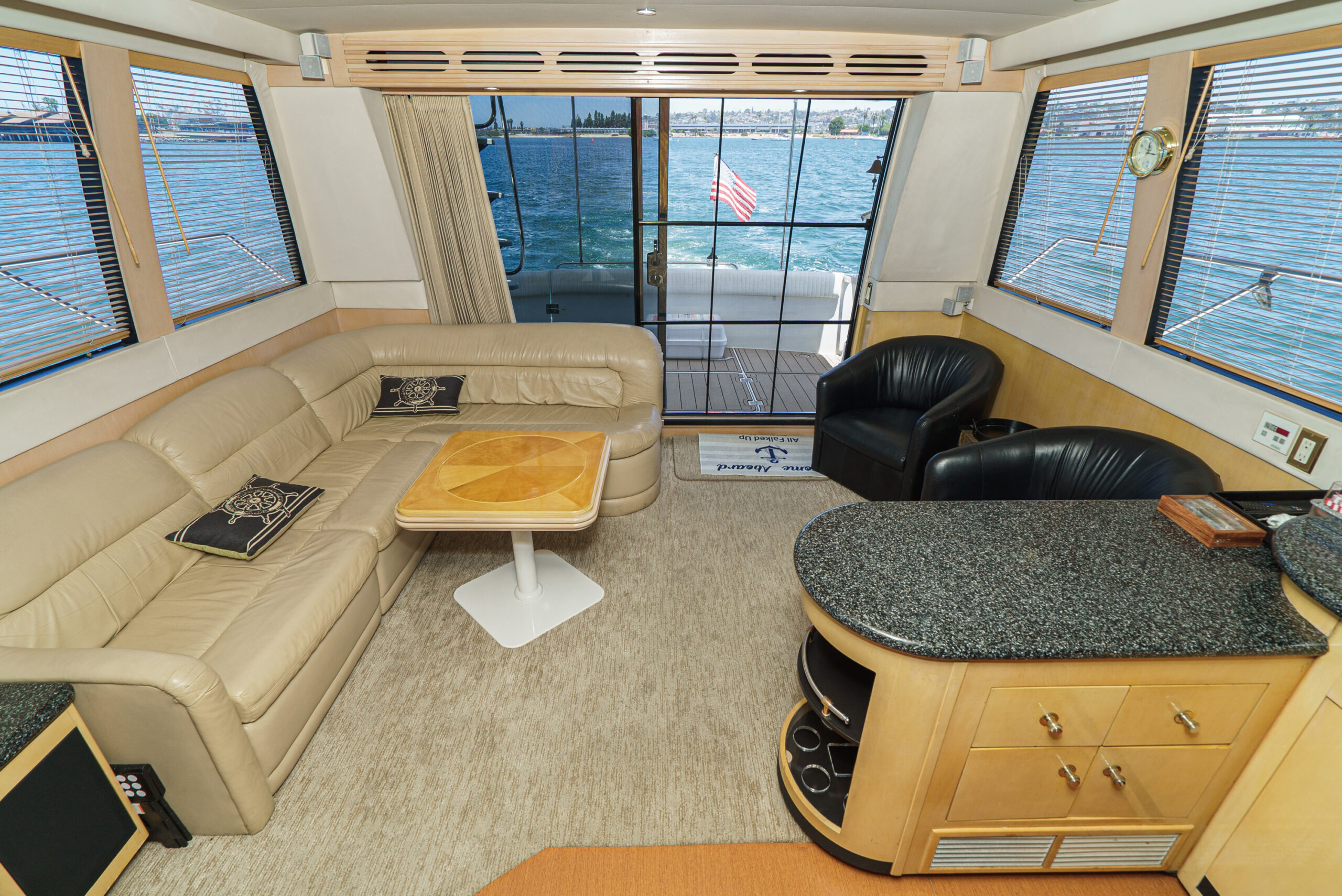 Carver 53 - CDM Yachts