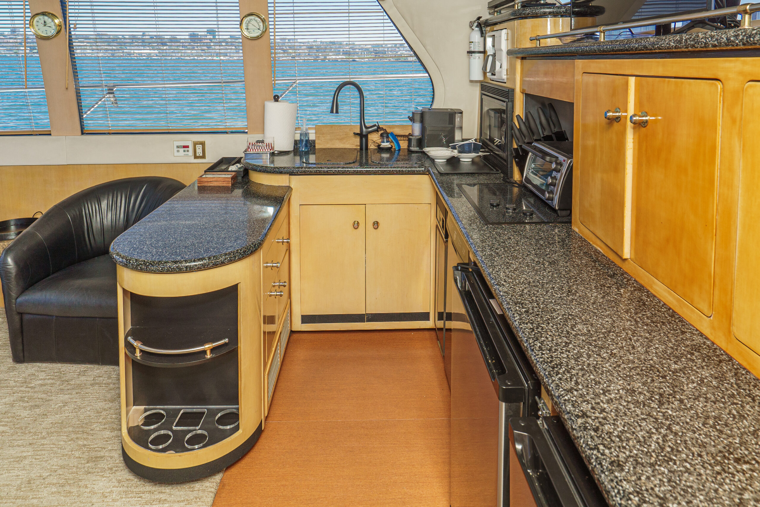 Carver 53 - CDM Yachts